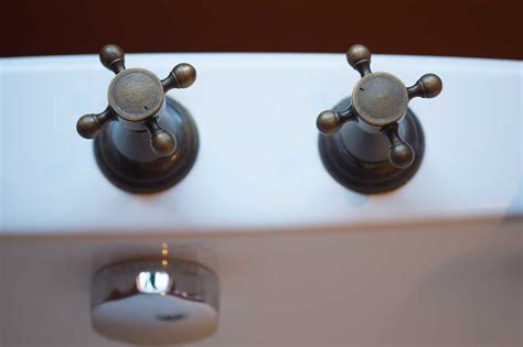 How To Remove A Stuck Faucet Handle