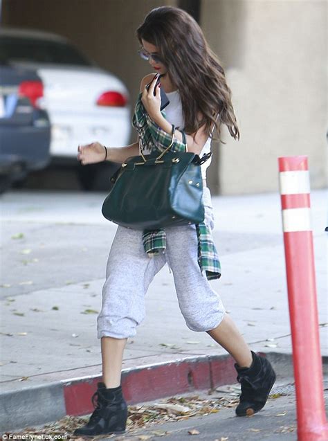 Selena Gomez Sports A Telling T Shirt As She Gets Locks Trimmed After Her Hot New Music Video Is