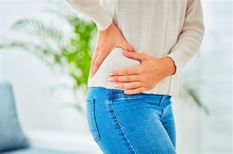 Sakit Pinggang Adalah Tanda Penyebab Gejala Cara Mengobati HonestDocs