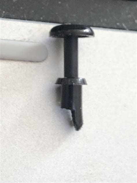 plastic rivets that hold joints together on picrawler robotic kit for