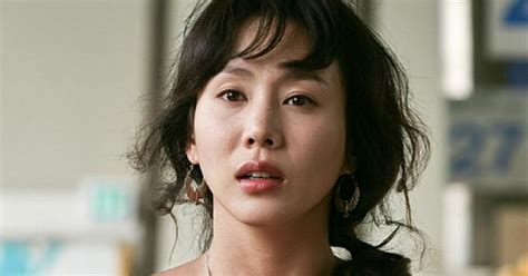 남친과 결별설 났는데 결혼 사실 밝혀져 모두를 놀라게 한 여배우 키노라이츠