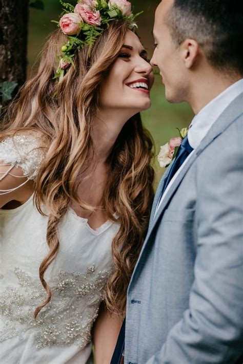 Image Libre Jeune Marié La Mariée Forêt Debout Sourire Amour