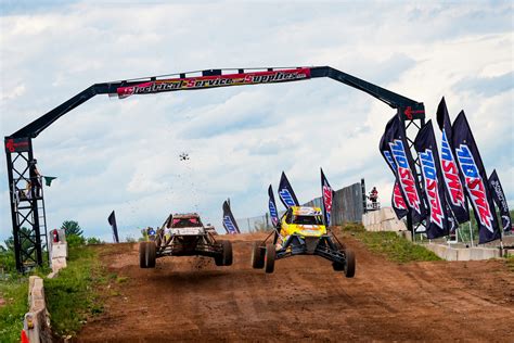 Greaves Leads PRO4 At Dirt City Winner In PRO2 AMSOIL Championship Off Road