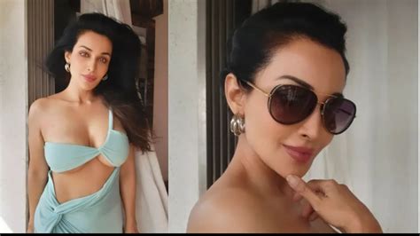 Ekta Kapoor की सबसे Bold एक्ट्रेस मानी जाती है ये हसीना Xxx Web Series में हर सीन से मचाया था