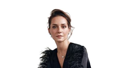 Sedef Avcı Unveiling The Charismatic Turkish Actress And Model Onedio