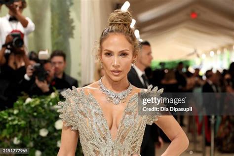 Met Art Jennifer Photos And Premium High Res Pictures Getty Images