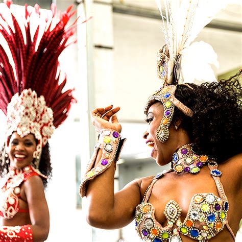 Os benefícios das aulas de samba