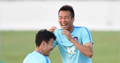 [md포토] 김신욱 역시 손흥민 너무 웃겨