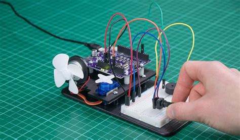 kitronik inventors kit for arduino exp 6 setting the tone with a pie