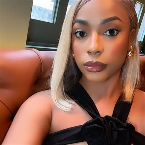 Cams Cam 1 • Threads Say More