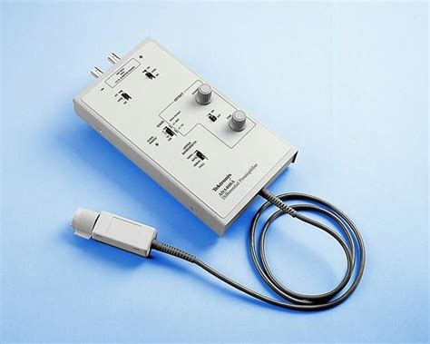 Tektronix ADA A Differential Preamplifier