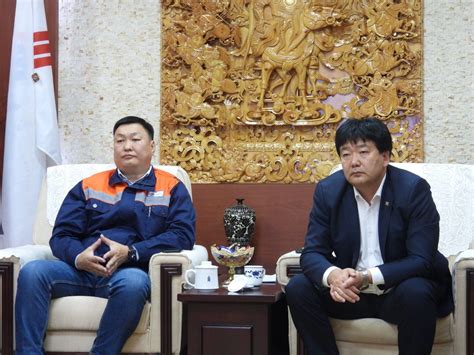 АЙМГИЙН ИТХ ЫН ДАРГА Д ХОСБАЯР “ЦАЙРТМИНЕРАЛ” ХХК ЫН ДАЛД УУРХАЙН ҮЙЛ АЖИЛЛАГААТАЙ ТАНИЛЦАВ