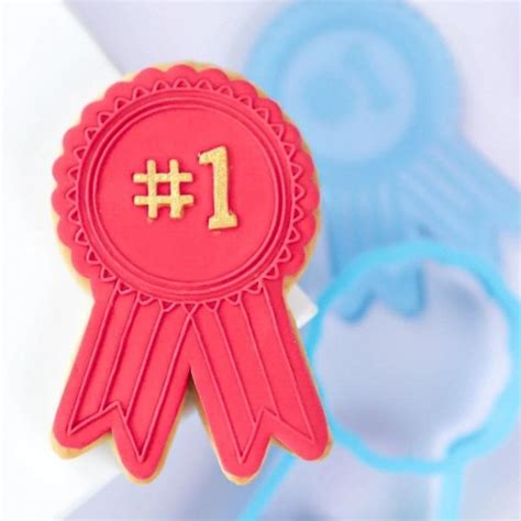 1 Rosette Outboss Stamp N Cut By Sweet Stamp