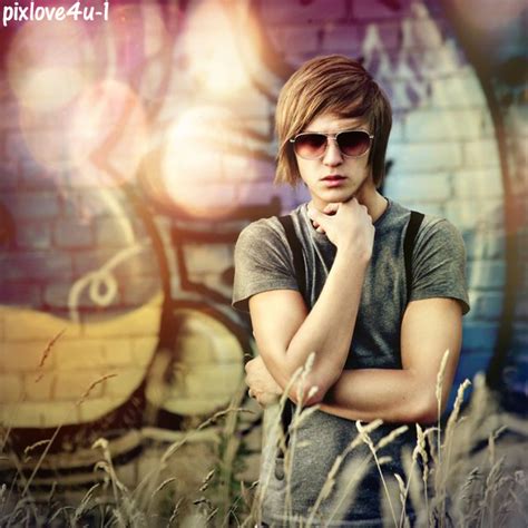 عکس پسر تنهایی