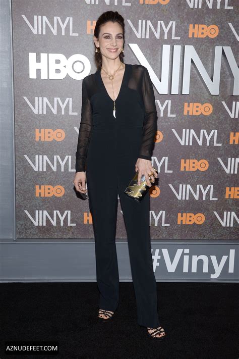 Annie Parisse Feet Aznudefeet