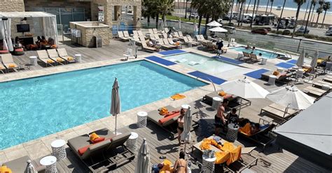 Orange County San Diego Pools With Summer 2021 Day Passes Los