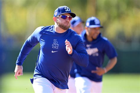 Max Muncy Is Moving Better At Third Base A Boon For The Dodgers The Athletic