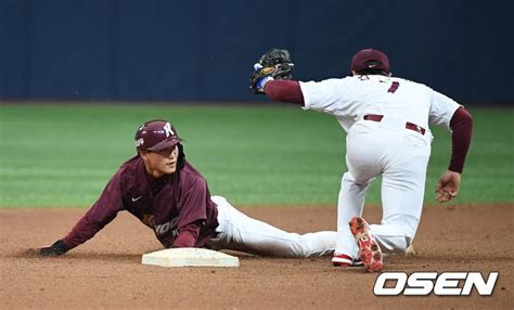 도루 실패하는 김은성 사진