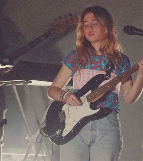 Pin By • Hailey • On ~ Clairo ~ Singing Career Dj Celebs