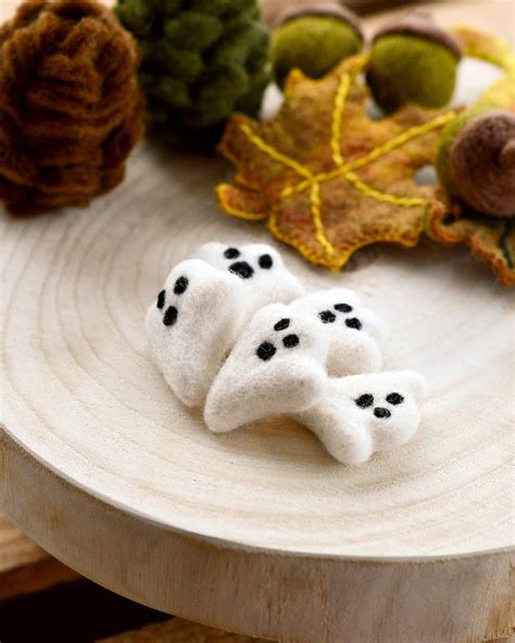 Felt Spooky Ghosts Loose Parts 5 Ghosts Tara Treasures