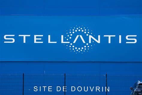 Stellantis Samsung Sdi To Build Second Us Battery Plant In Ev Expansion Bloomberg