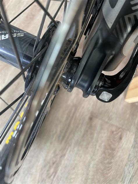 New Fork Leaves Gap At Hub Rbikewrench