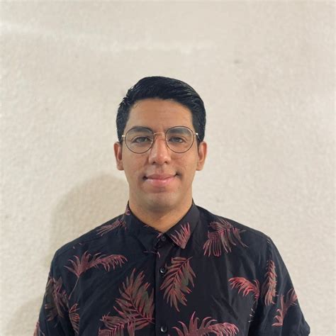 Orlando Asael García Maya Gerente De Sucursal Carls Jr Linkedin