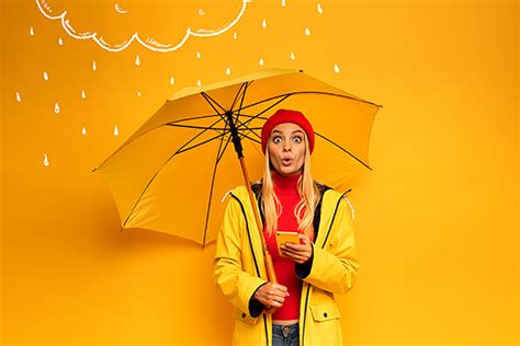 Топ 5 яскравих кольорів які будуть у моді цієї осені Читайте на Ukr Net