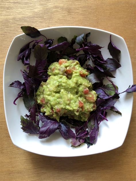 ქეთუნა ყრუაშვილის კულინარიული ფოტორეცეპტი ორაგული და მისი შვილები At