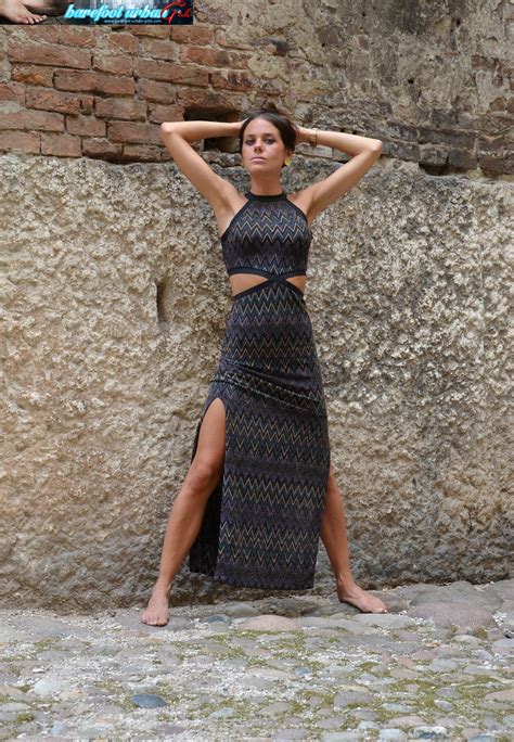 Wu S Feet Links Swains The Classy Barefooter