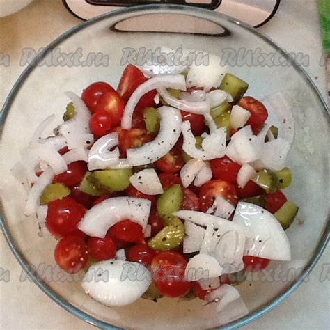 Салат из телятины с черри и огурцами 15 фото в рецепте