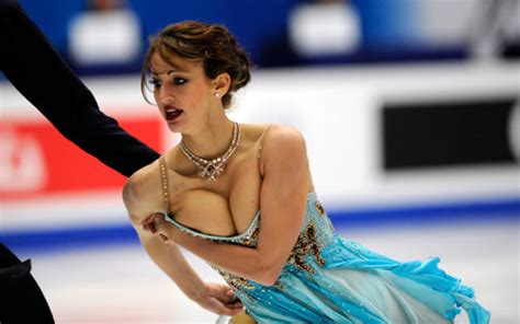 【動画あり】超美人フィギュアスケート選手の乳首ポロリ、エロすぎると話題に ポッカキットポッカキット
