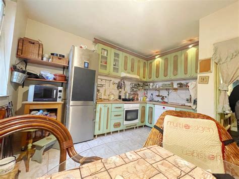 Brace Jerkovic Kod Crvenog Solitera Agencija Za Nekretnine Beograd