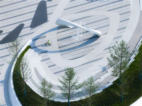 A Multi Dimensional Cohesive Square In Weifang By Hid Mooool