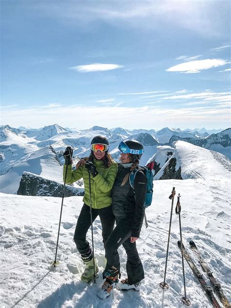 Dua Perempuan Bermain Ski Salju Petualangan Alpine Mendaki Pendaki Dingin Piqsels