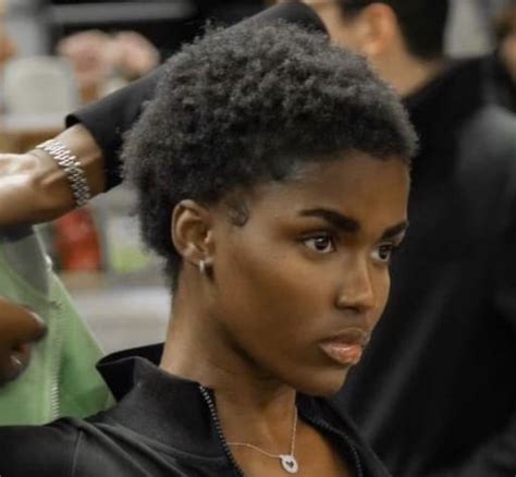 Pin By Mimosa On Short Hair 💃🏽 Beautiful Black Hair Short Hair Syles