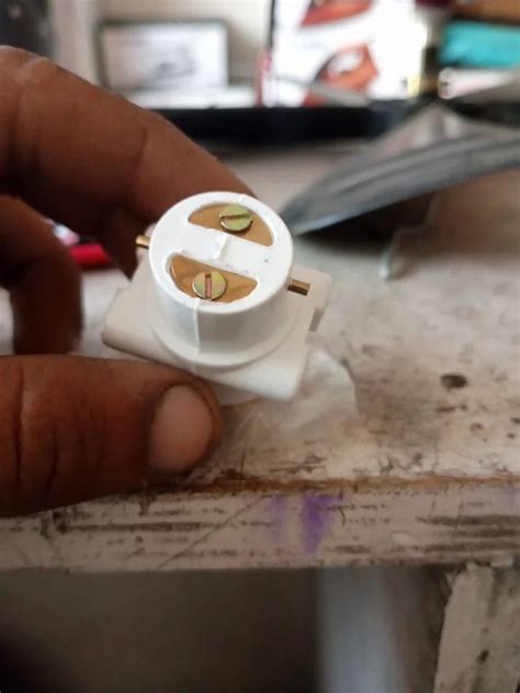 2 Pin Parallel Adaptor At ₹ 240box Jammu Id 2850451475812