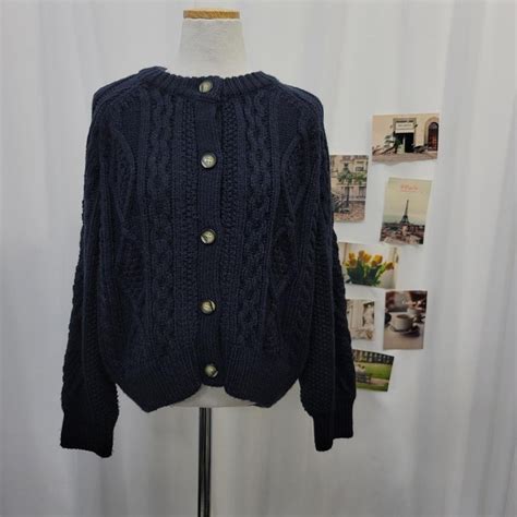 유니클로 꽈배기 케이블 니트 가디건 여m 헬로마켓