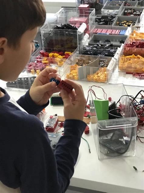 Robokodlama Robotik Kodlama Eğitim İstasyonu