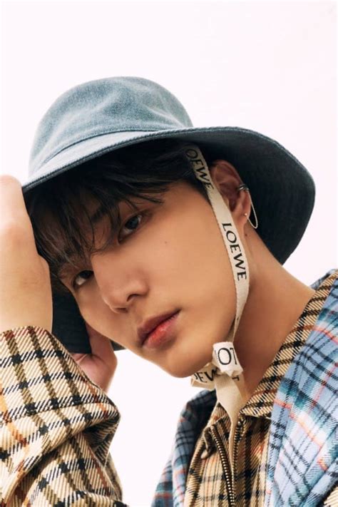 10 К поп айдолов с самым загруженным индивидуальным графиком в 2023 году Ёнджэ из Got7 Венди