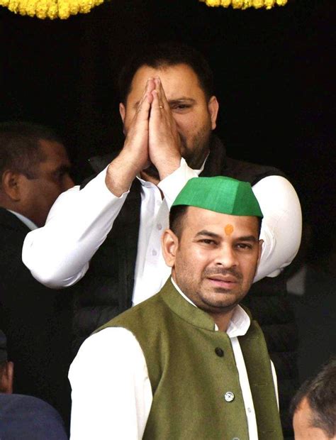 RJD Leader Tejashwi Yadav And MLA Tej Pratap Yadav Arrive At Bihar