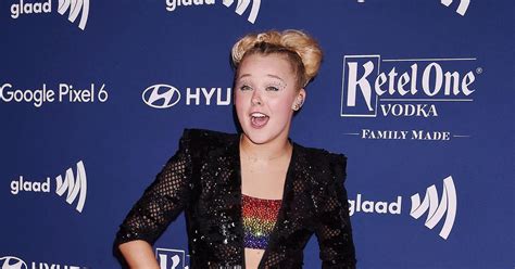 Jojo Siwa Accidentally Butt Dialed Dad During Intercourse