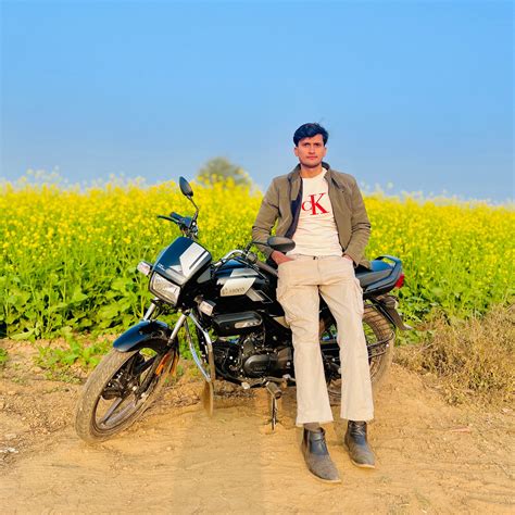 Dr Shamsuddin गांव चाहल मेवात निवासी परवेज़ खान का इंडियन नेवी में