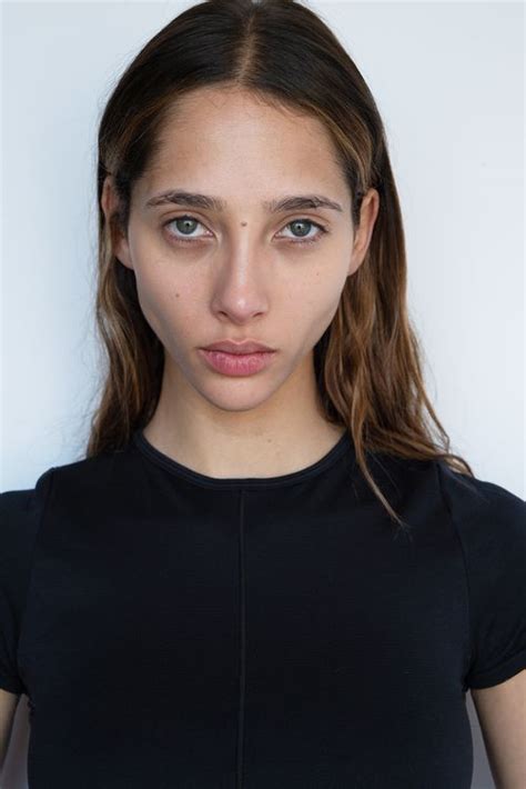 Yasmin Wijnaldum Model Profile Photos Latest News