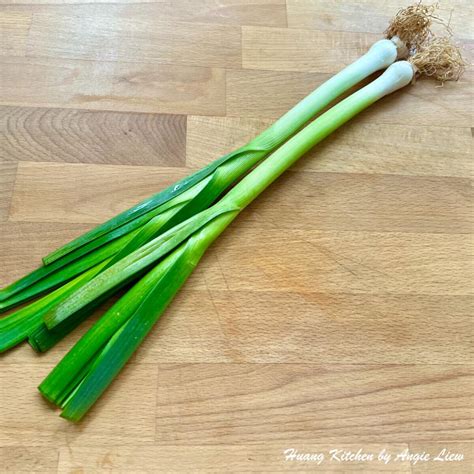 Fried Egg With Chinese Leek Recipe 青蒜煎蛋食谱 Huang Kitchen