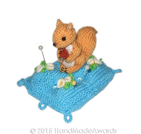 Ravelry Squirrel Pincushion Pattern By Loly Fuertes