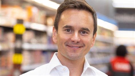 Iceland Boss Richard Walker To Become Labour Peer Sources Say Bbc News