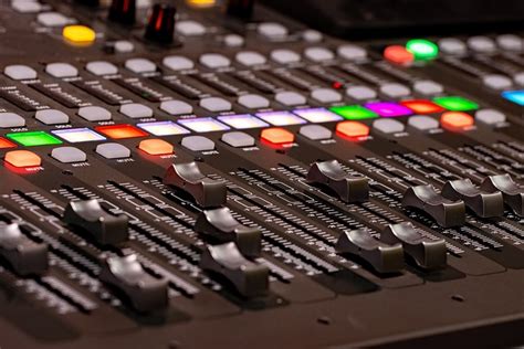 Muting Strings Dampening Guitar Technique Zager Guitar Blog