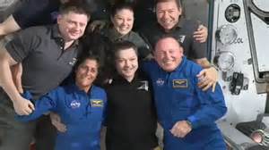 Why Two Nasa Astronauts Are Stuck In Space And How They Might Get Down Science Climate And Tech