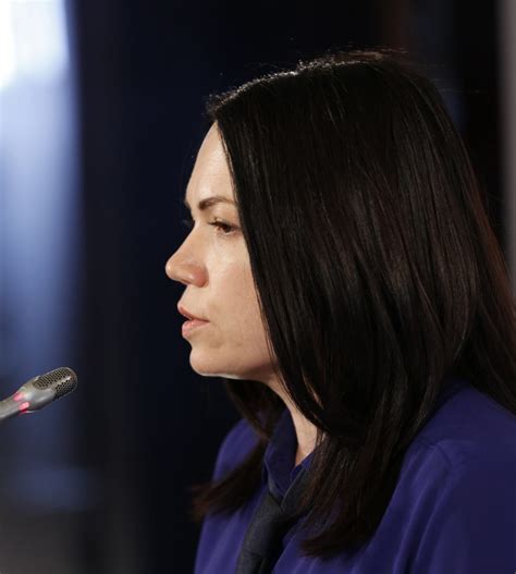 Великолепная пленительная Виктория Сюмар незабываемые фото в шикарном купальнике Фигура